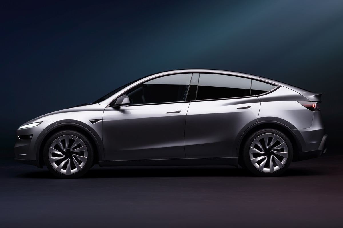 Tesla’s New Model Y AWD Brings Dual-Motor Power for Just $2,000 More ...