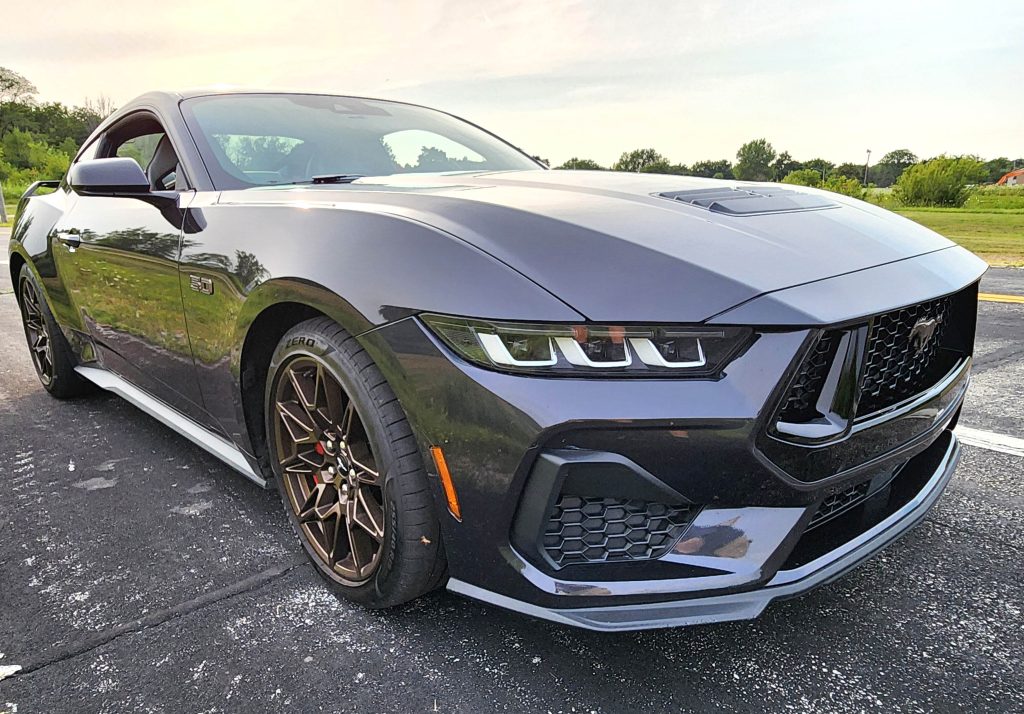 4 Looking Modern Muscle In Little Rock vs. 4 Outdated Designs That Lost ...